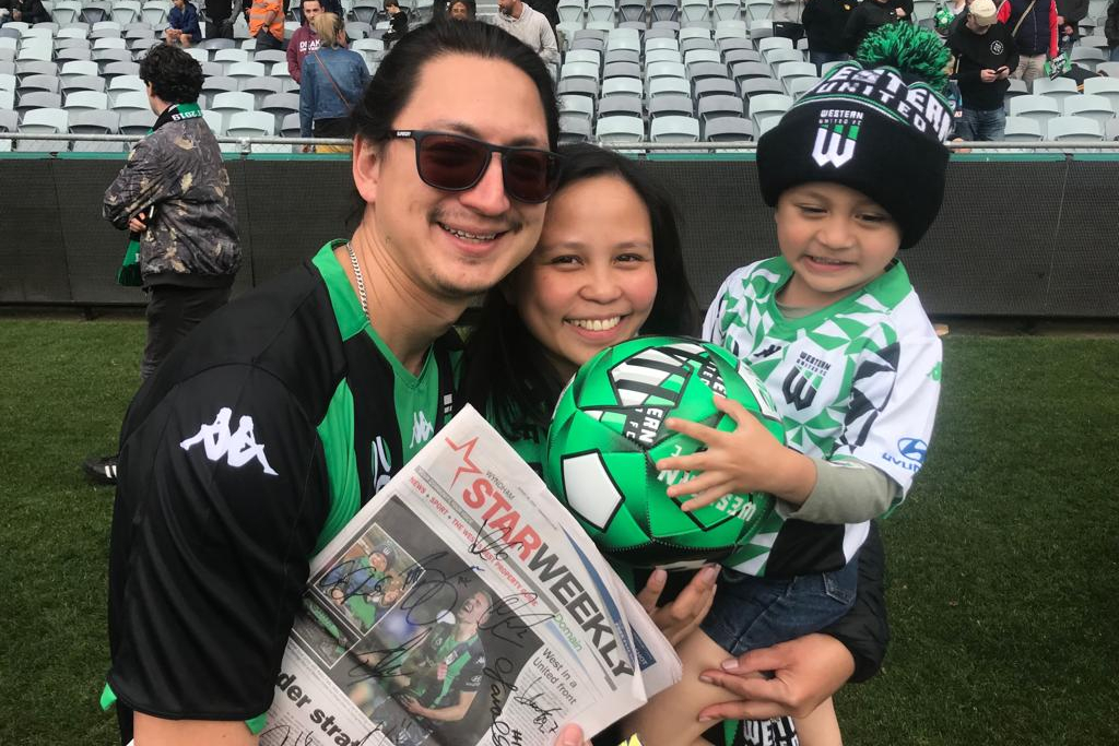 Western United fans meet their Green and Black heroes - Western United